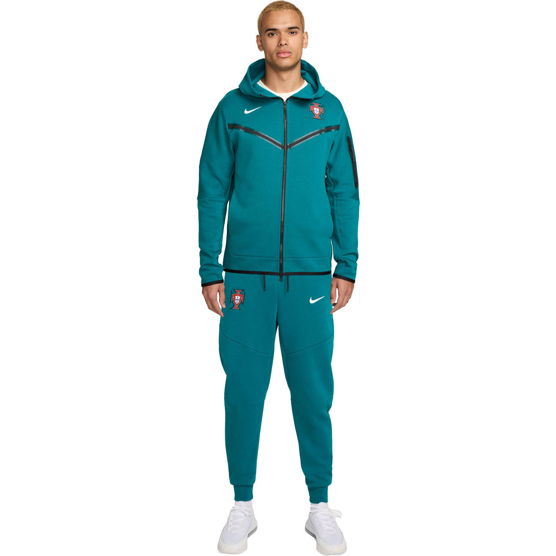 Nike Portugal Tech Fleece Trainingspak | Bij VoetbalDirect.nl