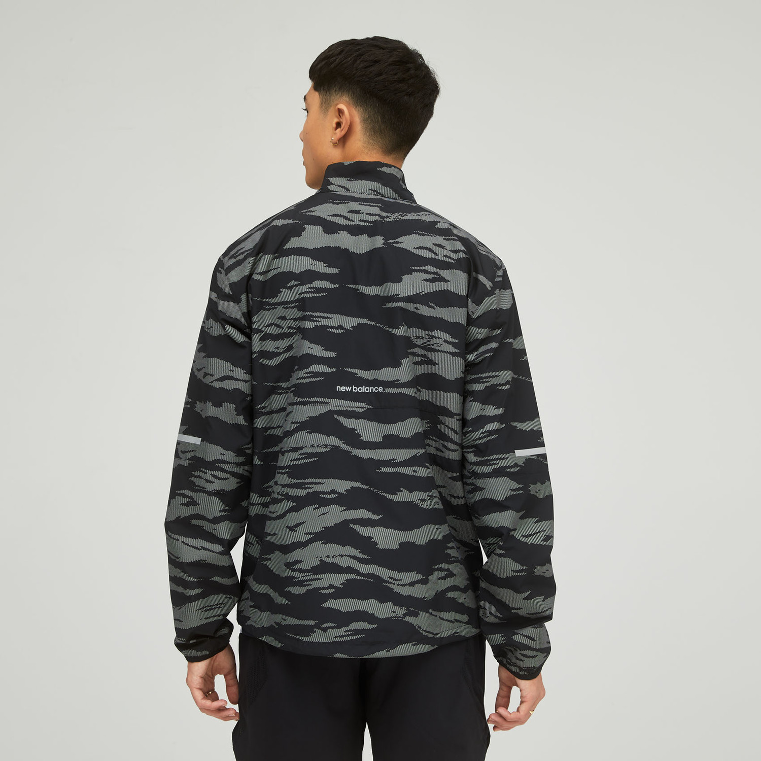 New Balance Reflective Accelerate Jacket - Runningdirect.nl
