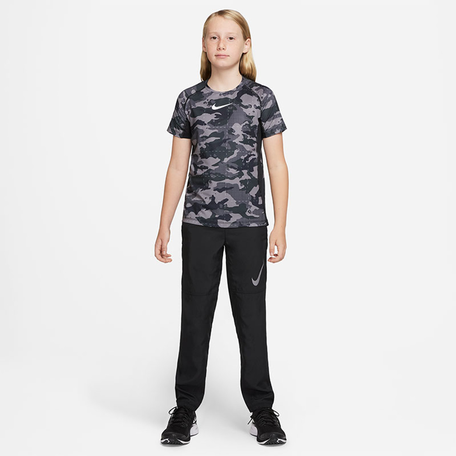 Nike Pro Shortsleeve Top Kids » TennisDirect.nl