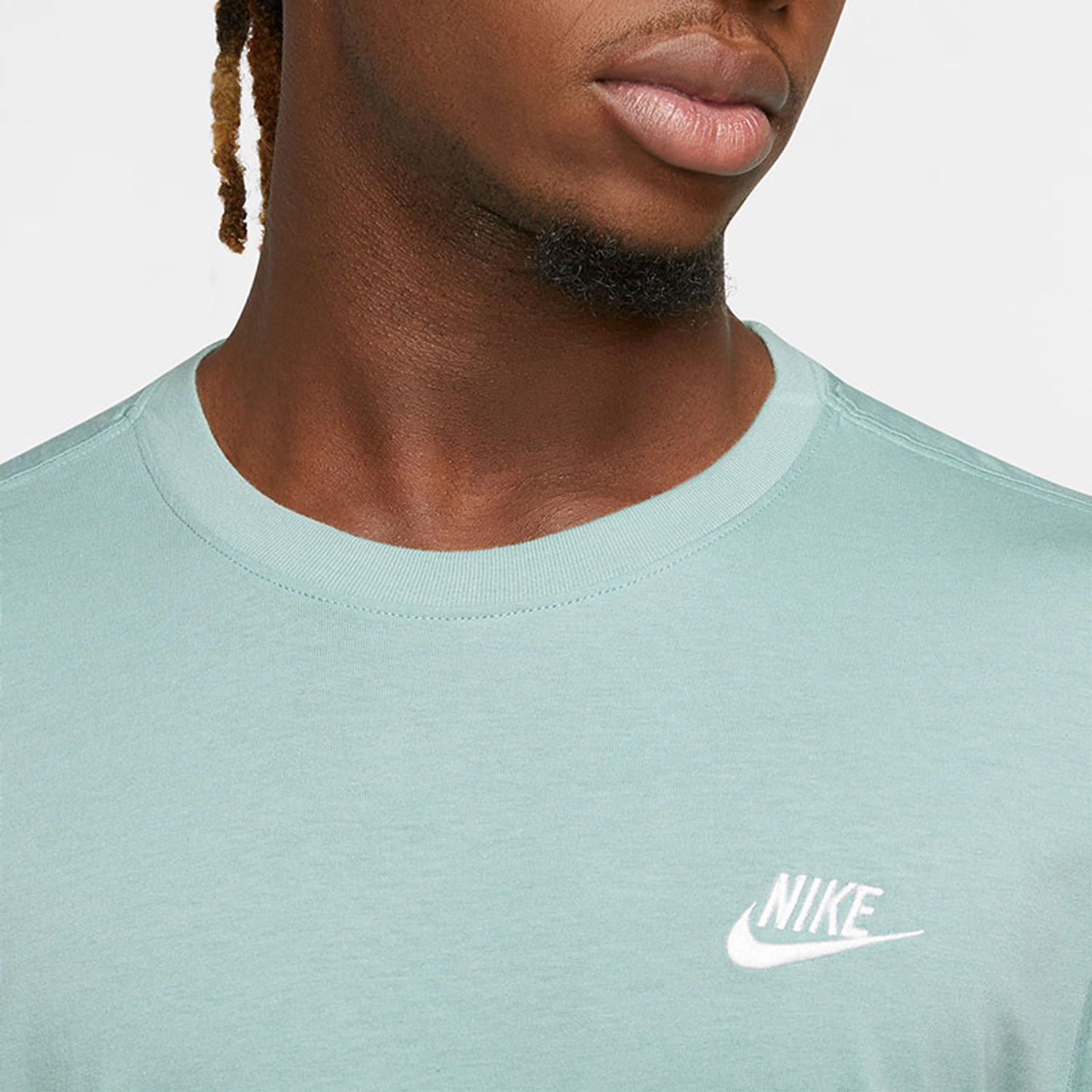 Nike Sportswear Club Tee - PassaSports.com