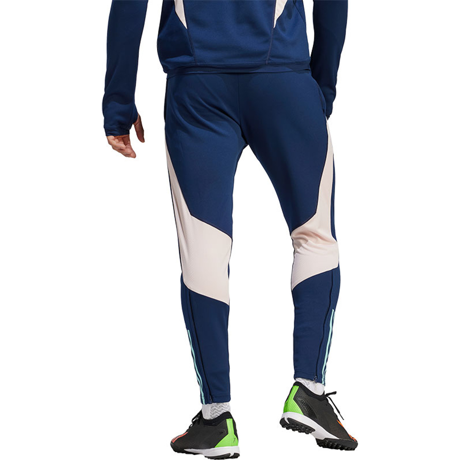 adidas Ajax Training Pant 2023/2024 | Bij VoetbalDirect.nl