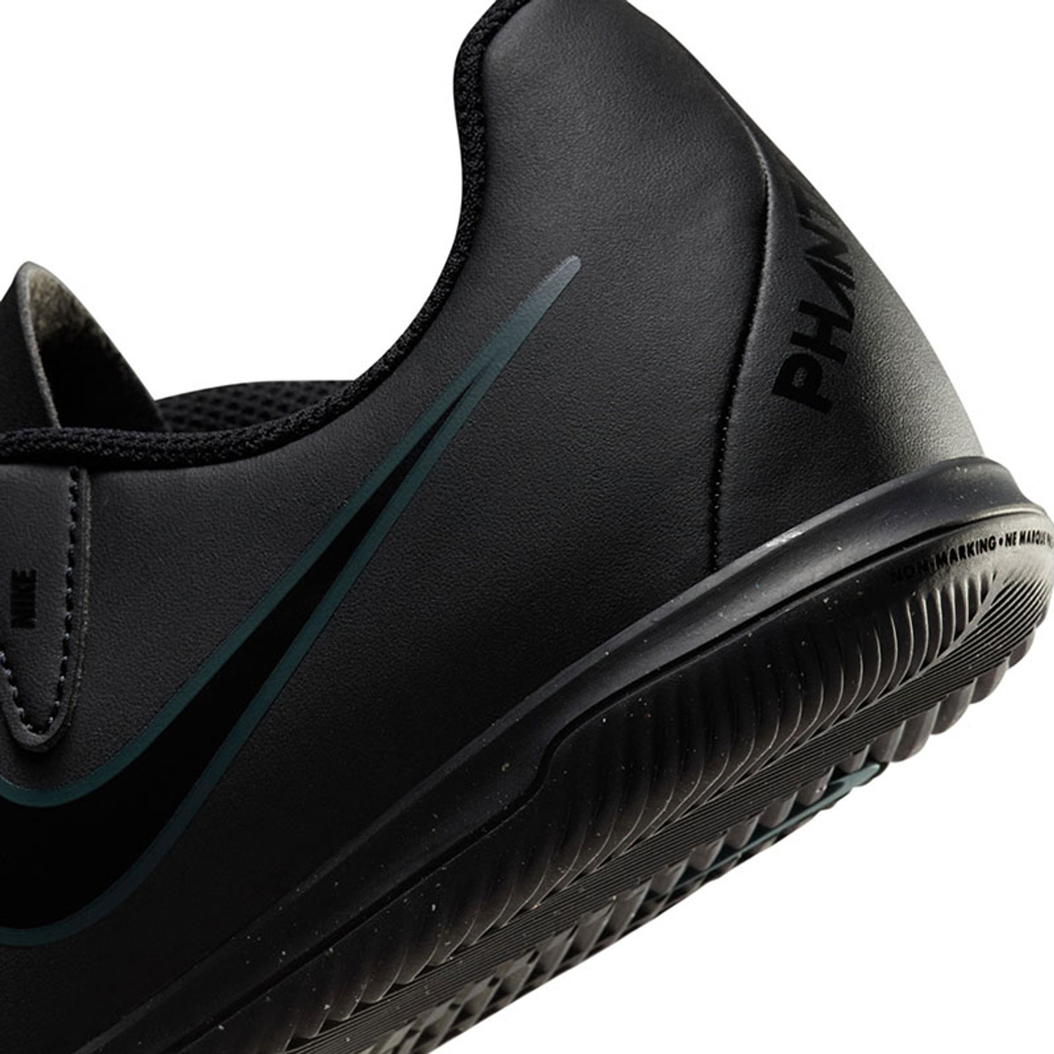 Nike Phantom GX II Club Indoor Kids - PassaSports.com