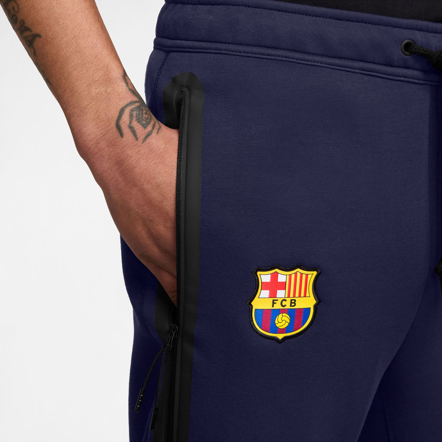 Nike FC Barcelona Tech Fleece Trainingspak | Bij VoetbalDirect.nl
