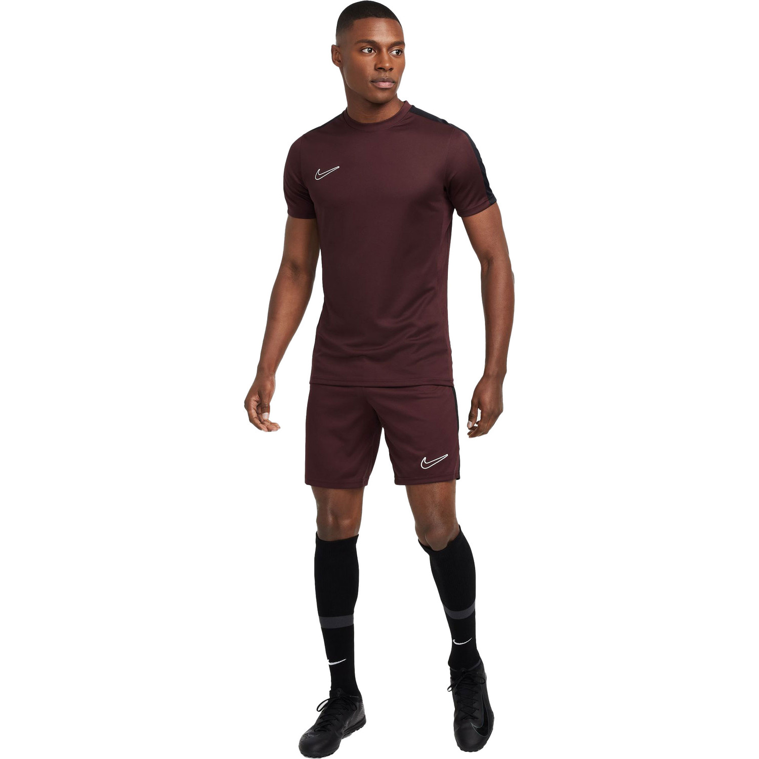 Nike Academy Trainingsset | Bij VoetbalDirect.nl